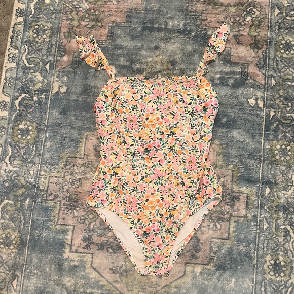 Kona Sol | Swim | Target Ditsy Ruffle Shoulder Floral Medium Coverage ...